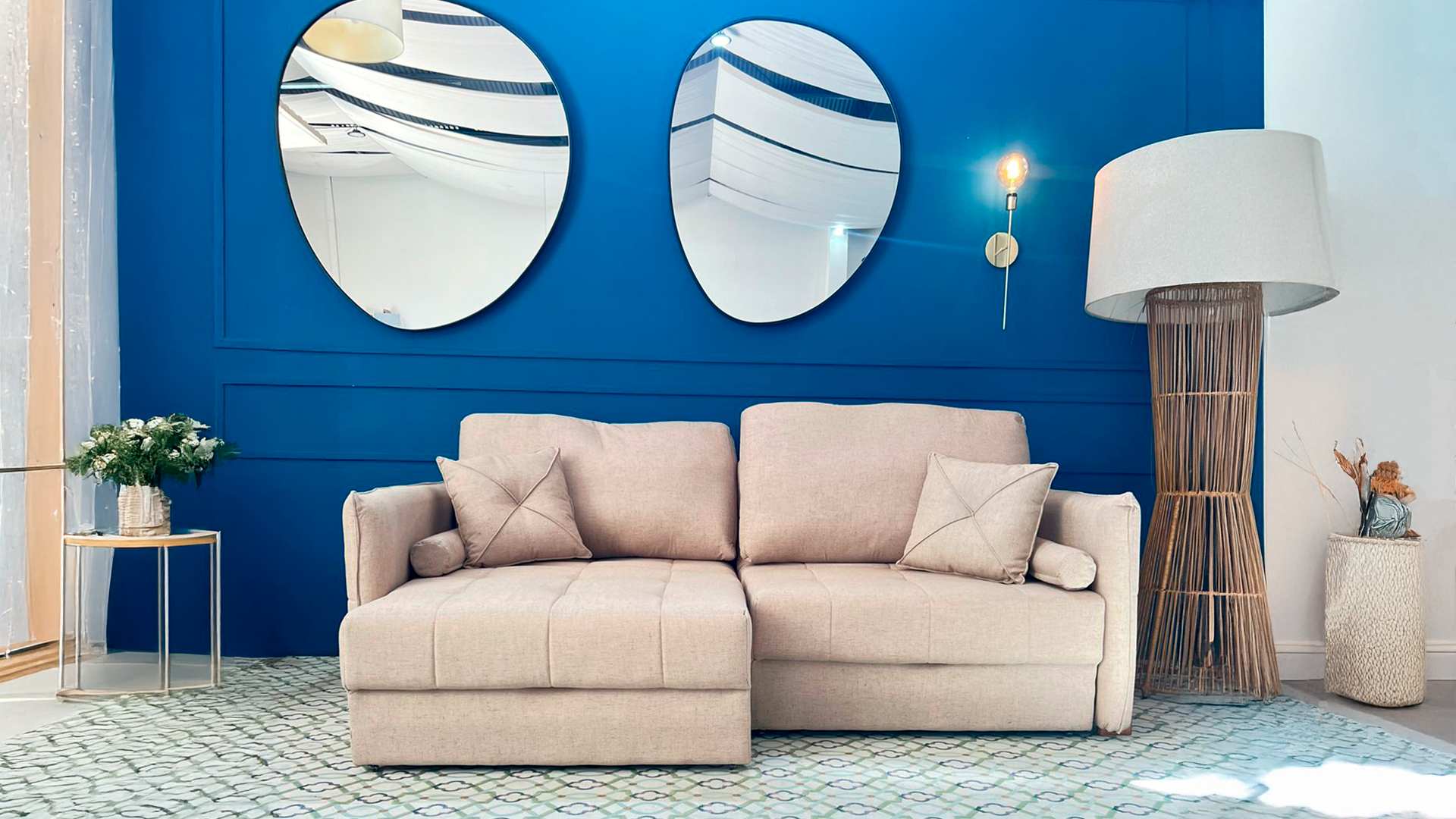 Sofá Claro: Elegância e Versatilidade para Transformar Sua Sala